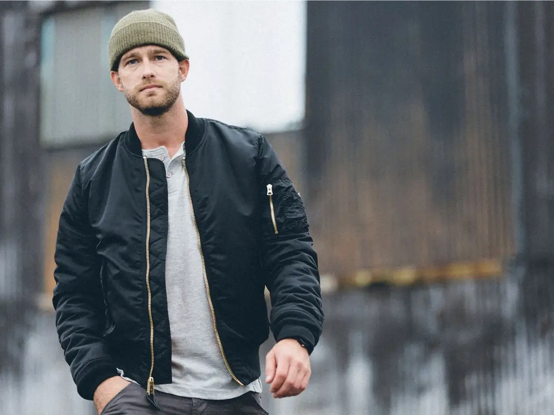 Ini Loh 5 Bahan Jaket Bomber Terbaik. Ada yang Pernah Pakai?
